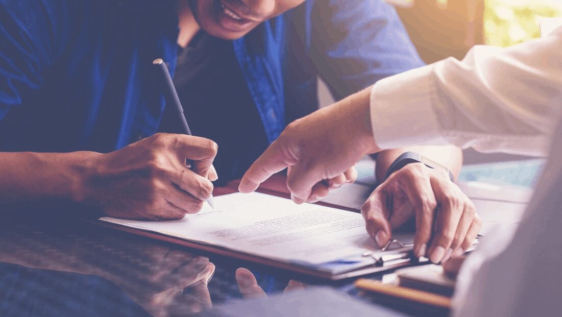 Signatures vs. initials - what are the differences?